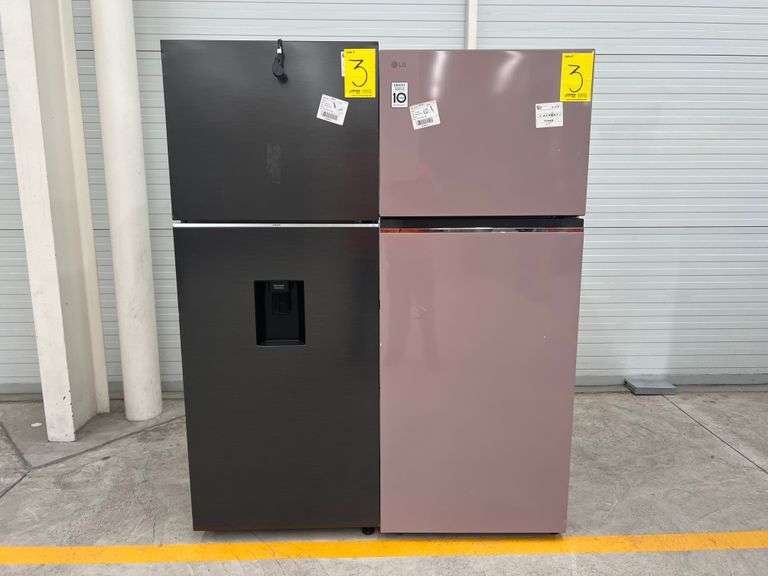 Lote de 2 refrigeradores, contiene: 1 Refrigerador con dispensador de ...