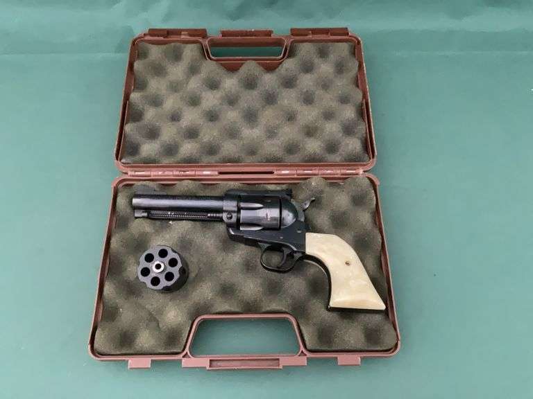 Sturm, Ruger & CO Inc, New Model Blackhawk, 357 magnum, SN: 37-06412 ...