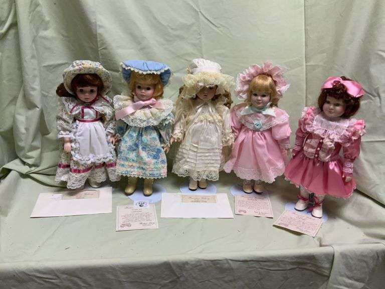"Abigail", "Caroline", "Victoria Anne", "Beverlie", and "Valerie" dolls ...