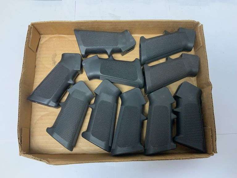 10 like new AR A2 grips - Brian Burke Auctions