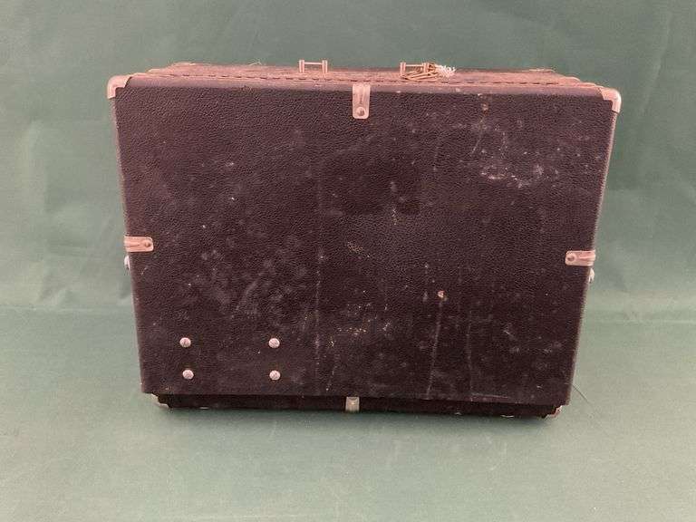 Vintage Pistol shooters box with spotting scope. - Brian Burke Auctions