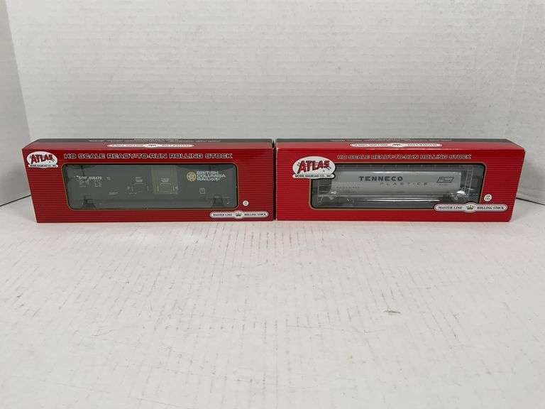 2 Atlas Train Cars - Brian Burke Auctions