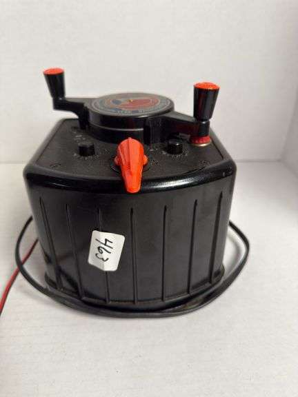 Vintage Lionel train master type KW transformer 115 Volts 60 cycles 190 Watts - Brian Burke Auctions