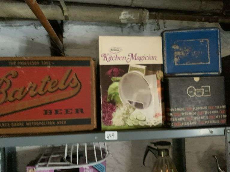 Shelf light containing empty Bartels beer box, kitchen, magician ...