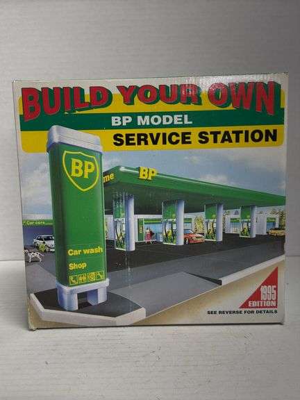 Build your Own BP MODEL SERVICE STATION - Brian Burke Auctions