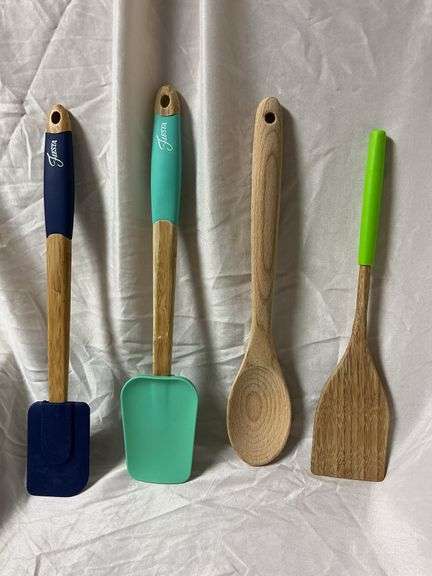 3- fiesta silicone spatula, 1- wooden spoon - Brian Burke Auctions