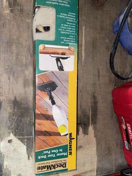 Deck Mate Stain Handled Applicator - Brian Burke Auctions