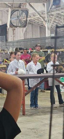 Emma Hirsch Banner Bound 4H club - Breeders World
