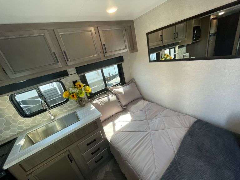 2022 HIGHLAND RIDGE OLYMPIA 26BH - Camping World