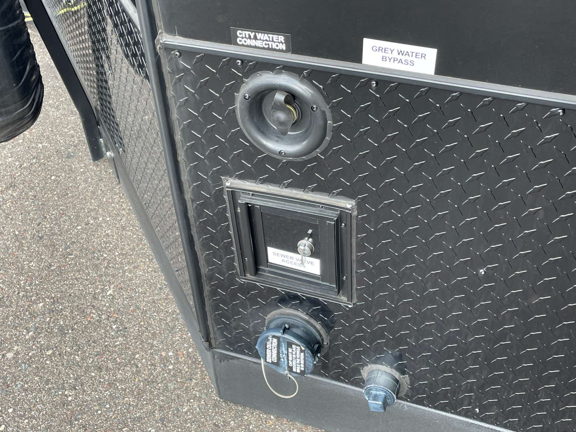 2022 AMERICAN SURPLUS ICE CASTLE RV 8X24V 20TH ANNIVERSARY - USED ...