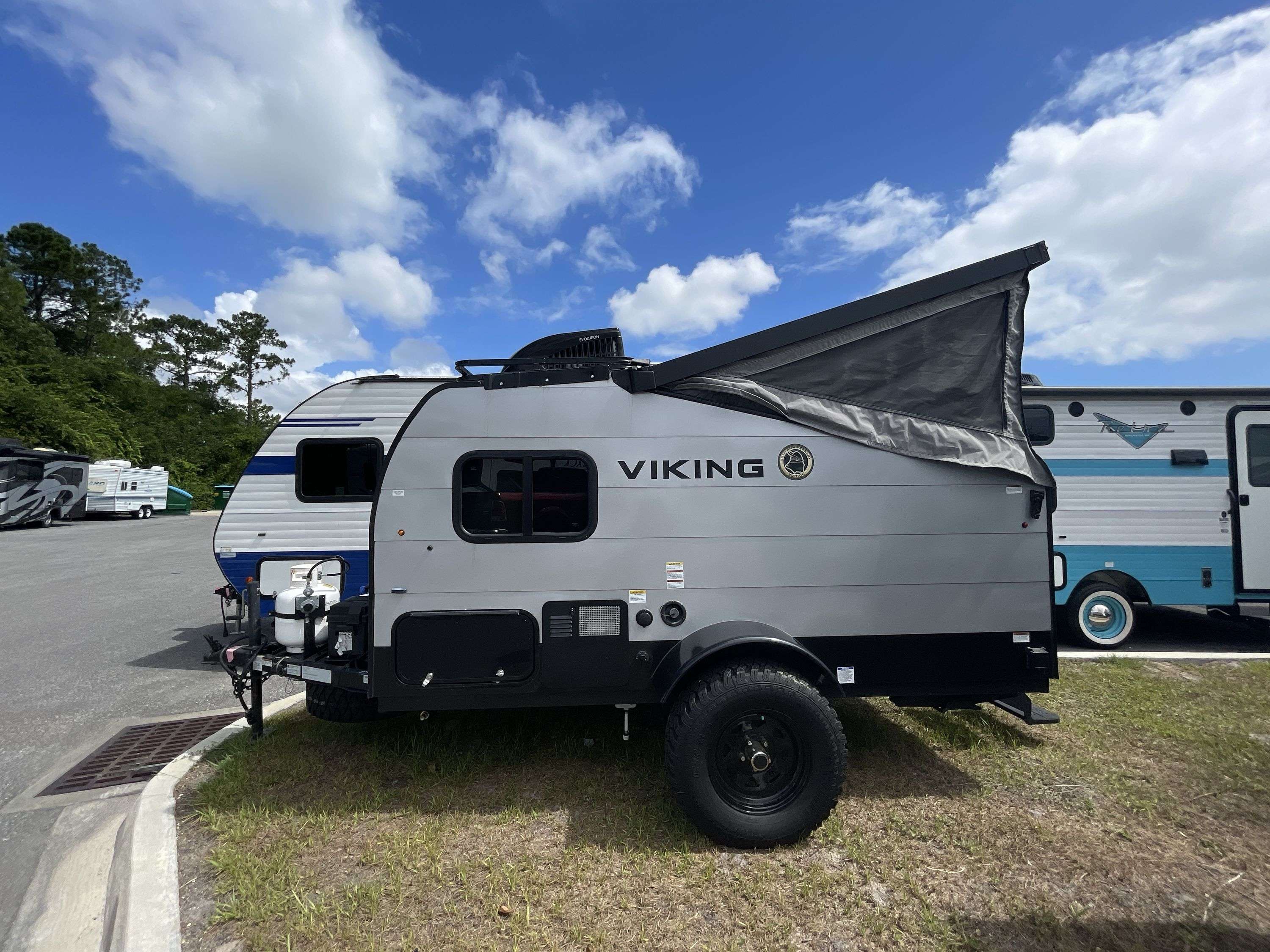 2023 COACHMEN VIKING EXPRESS 9.0 - NEW - Camping World