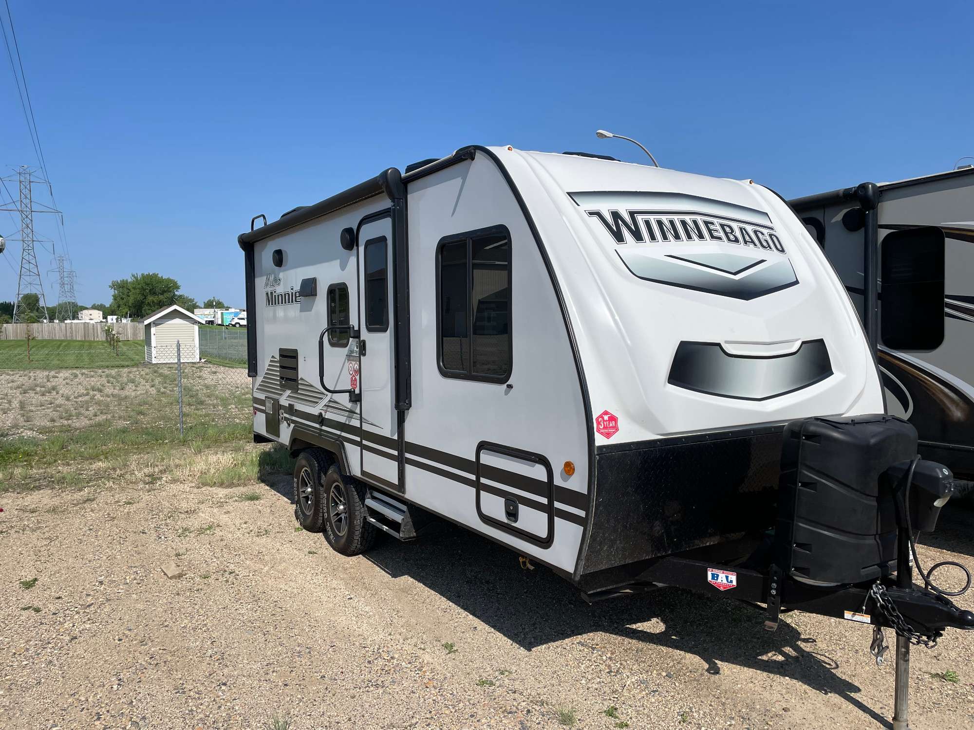 2021 WINNEBAGO MICRO MINNIE 2106FBS - USED - Camping World