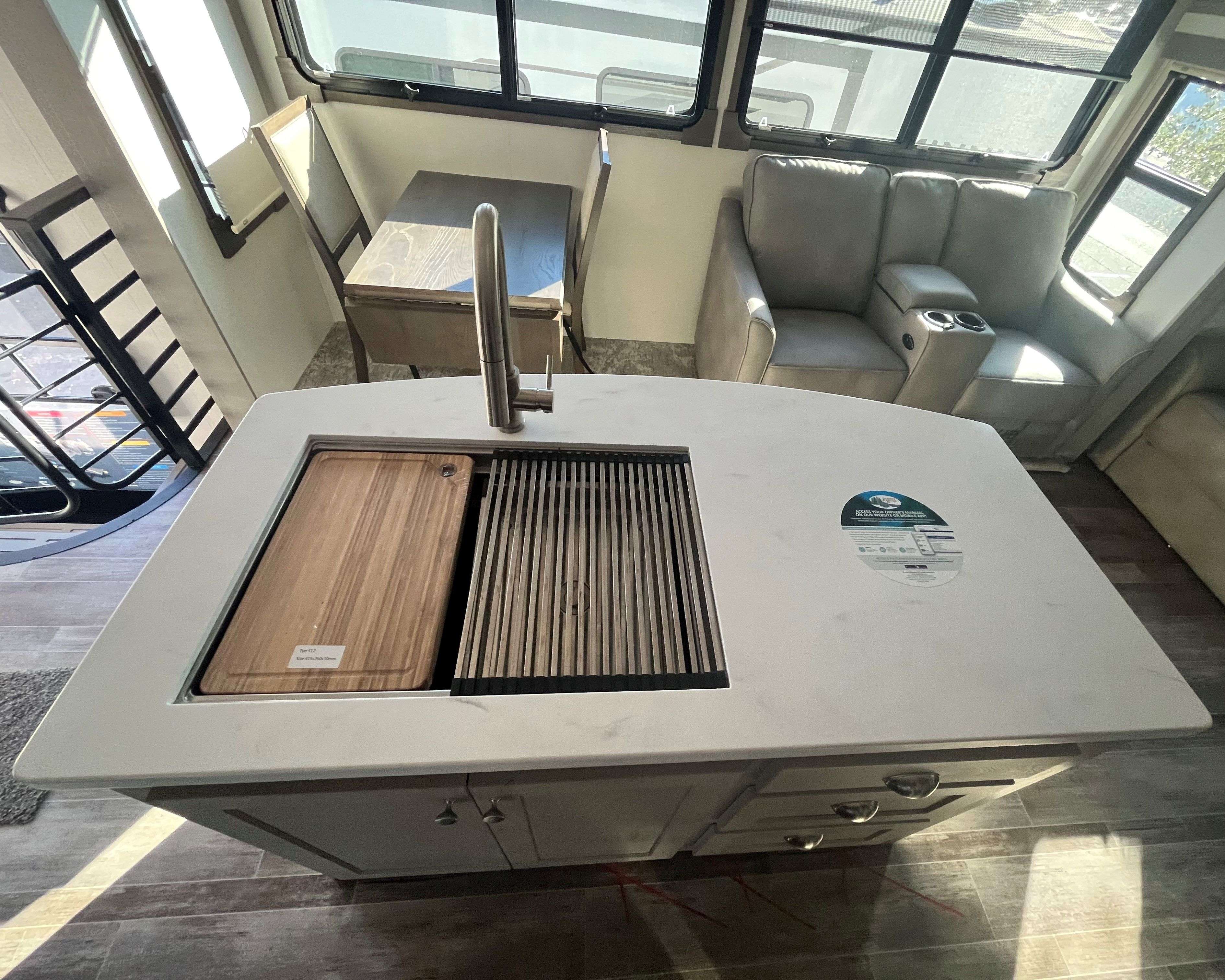 2022 FOREST RIVER RIVER RANCH 392MB - NEW - Camping World