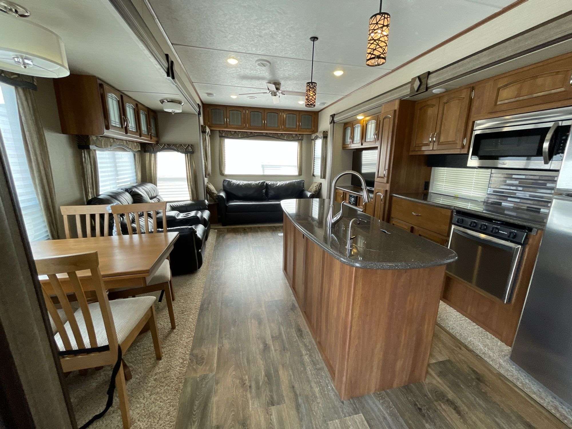 2016 KEYSTONE RESIDENCE 407RL - USED - Camping World