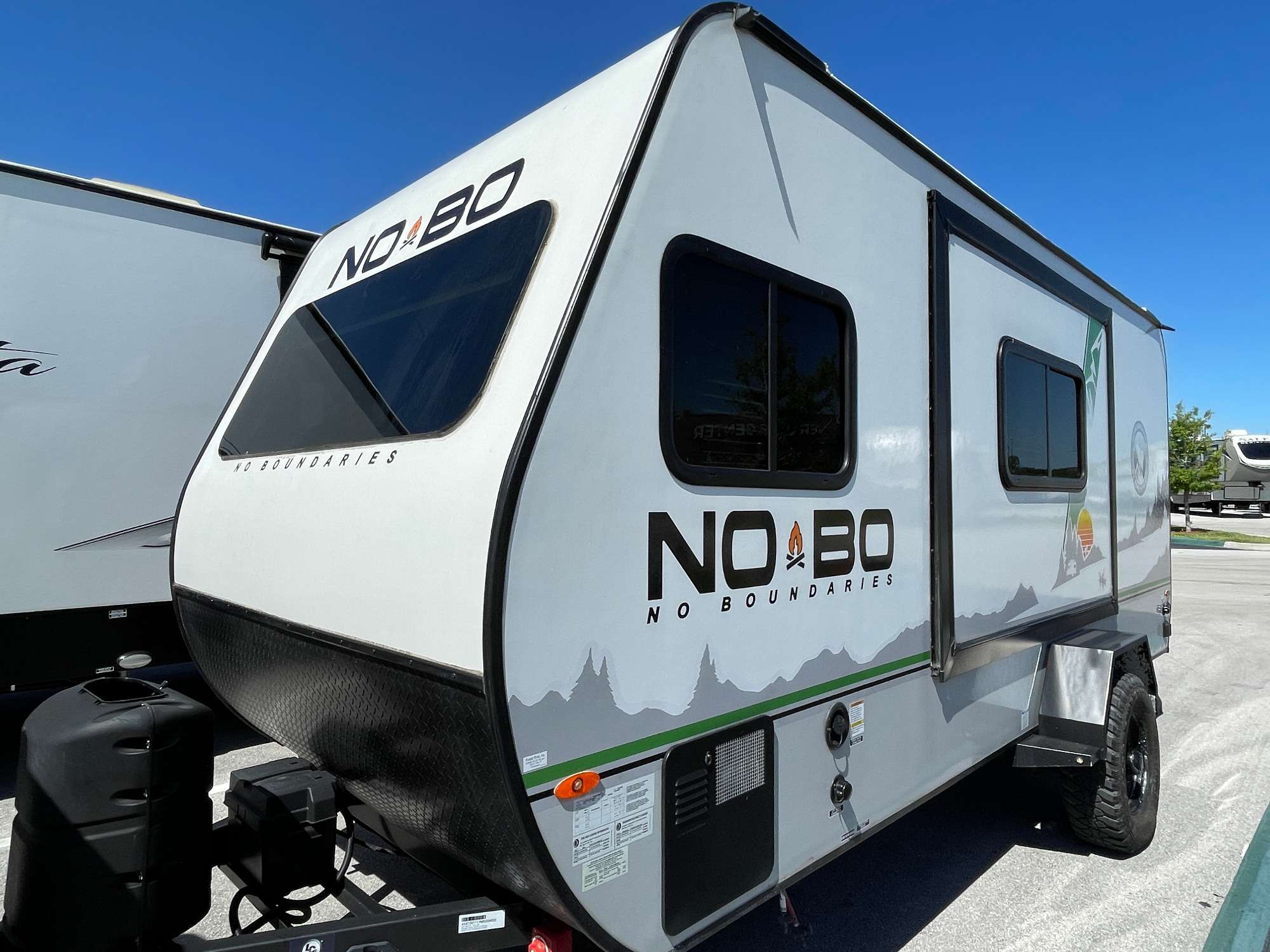 2021 FOREST RIVER NO BOUNDARIES 16.8 - USED - Camping World