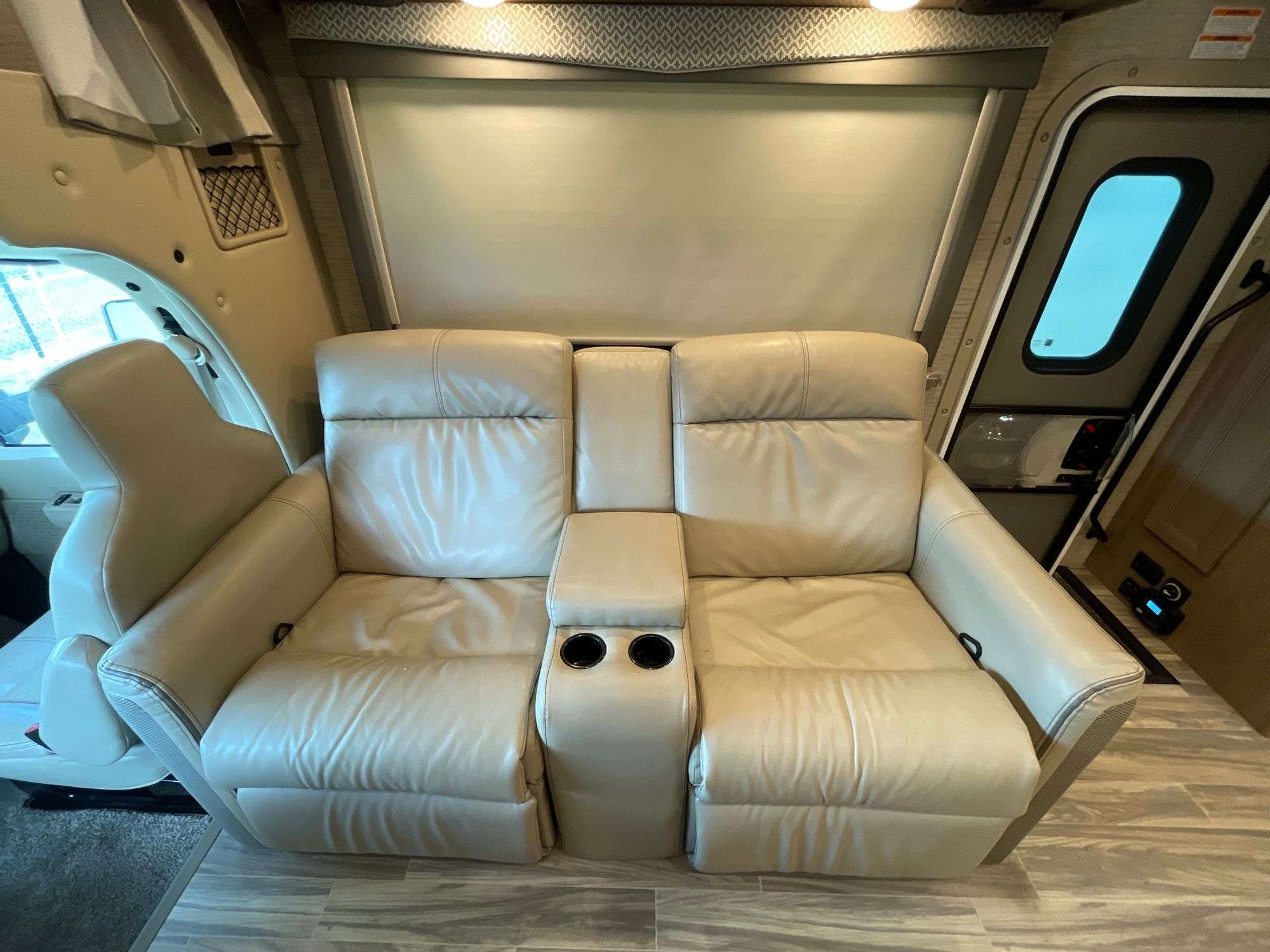 2022 THOR FOUR WINDS 31W - USED - Camping World