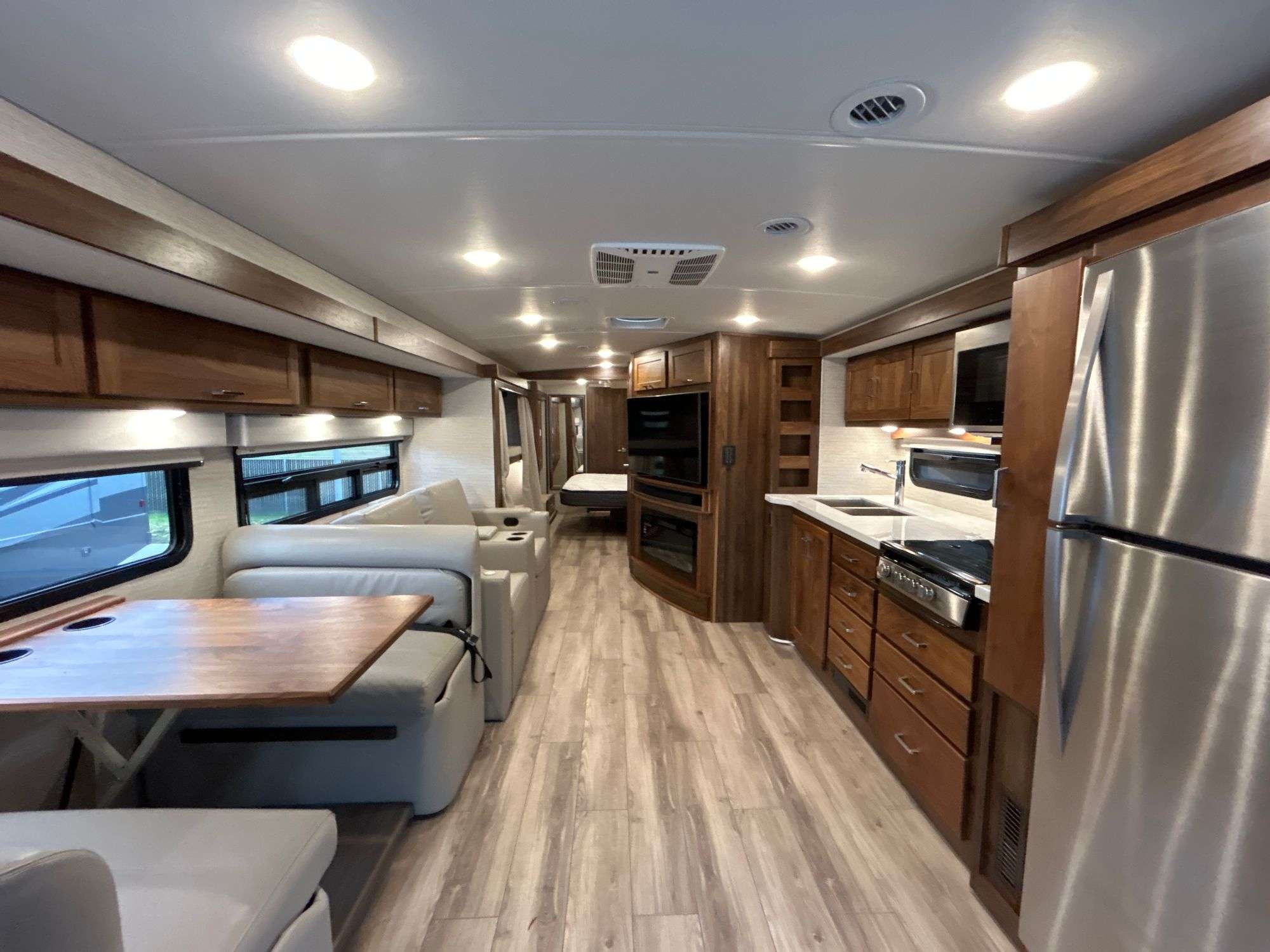 2023 WINNEBAGO FORZA 38W - NEW - Camping World