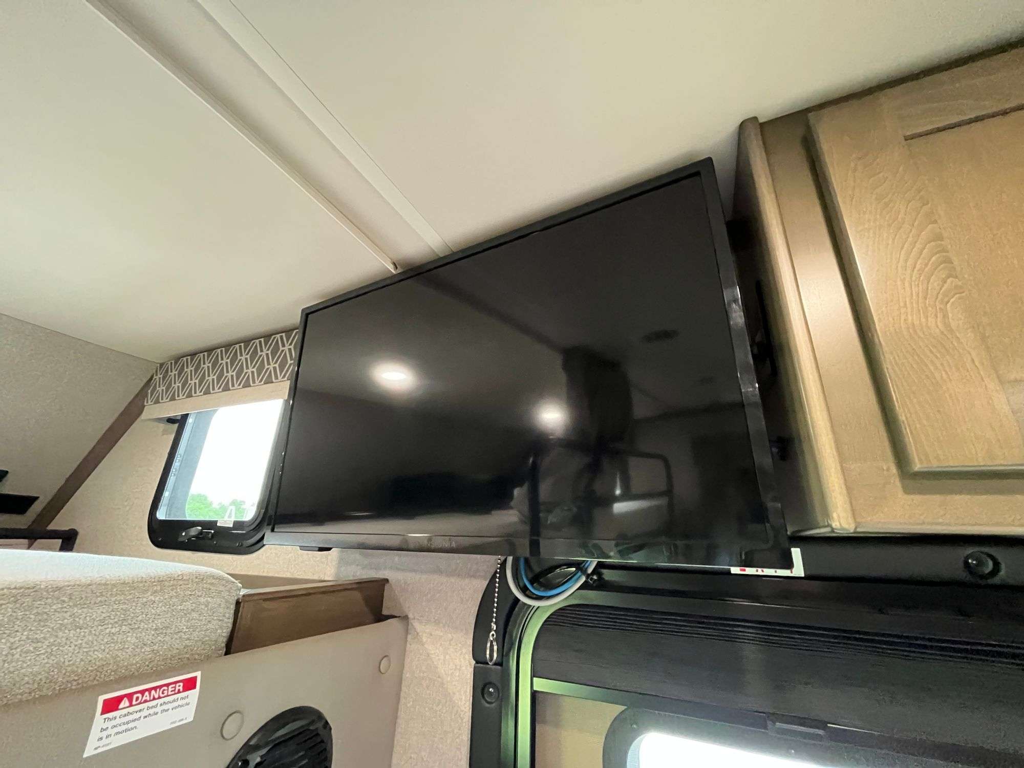 2022 DYNAMAX ISATA 3 24FW - Camping World