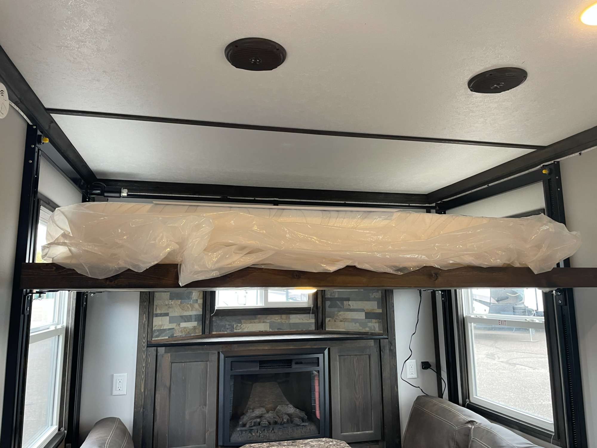2022 AMERICAN SURPLUS ICE CASTLE RV 8X24V 20TH ANNIVERSARY - USED ...