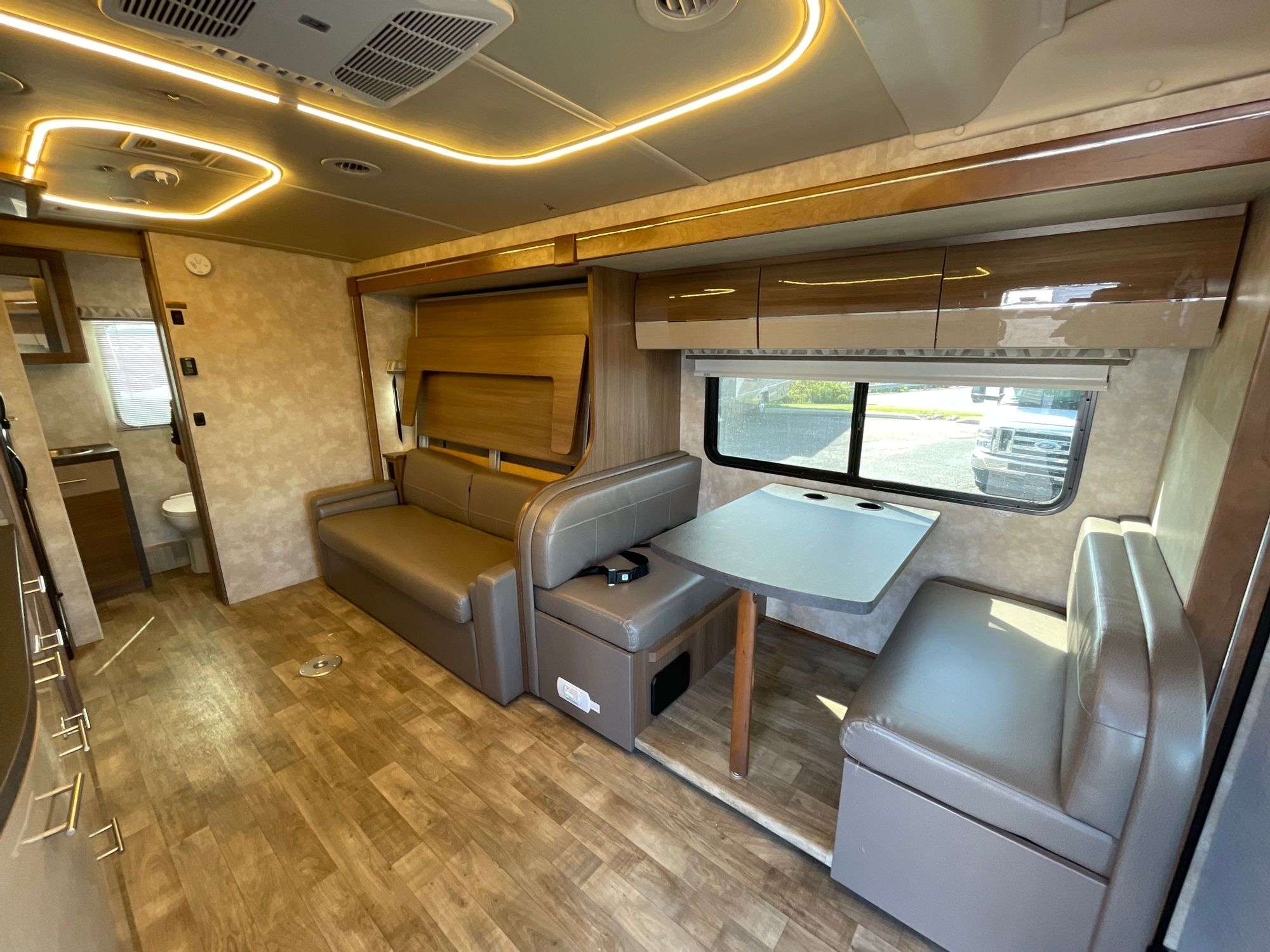 2018 WINNEBAGO VIEW 24D - Camping World