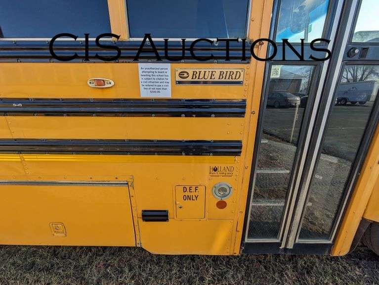 2012 BLUEBIRD BB CONVENTIONAL W/ CUMMINS - CIS Auctions