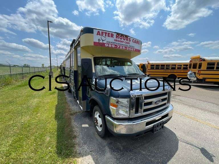 2009 FORD E-450 W/ 6.8L V10 - CIS Auctions