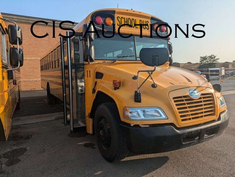 2015 BLUEBIRD VISION W/CUMMINS 6.7L - CIS Auctions