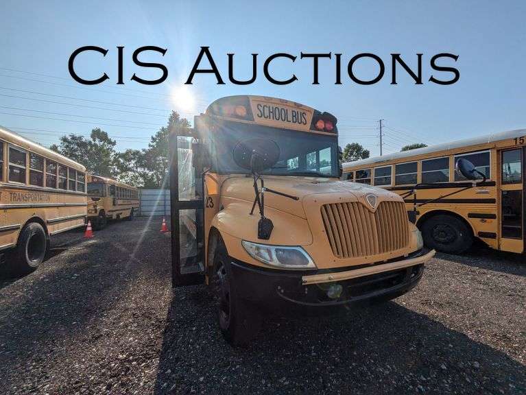2006 INTERNATIONAL IC 3000 W/DT466 - CIS Auctions