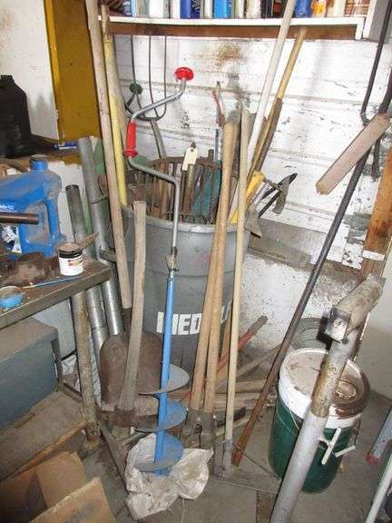 Ice Auger, Post Hole Digger, Handles and More - Prime Time Auctions, Inc.