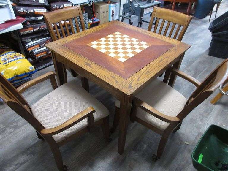 Game Table with Four Rolling Chairs - Prime Time Auctions, Inc.