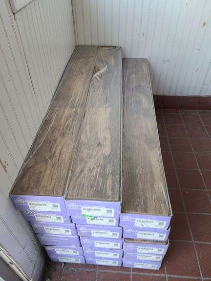 17) Boxes Dream Home Laminate Flooring, American Hackberry w/pad and ...