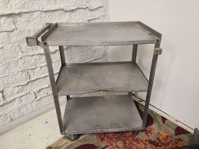 Metal Rolling Cart - Prime Time Auctions, Inc.