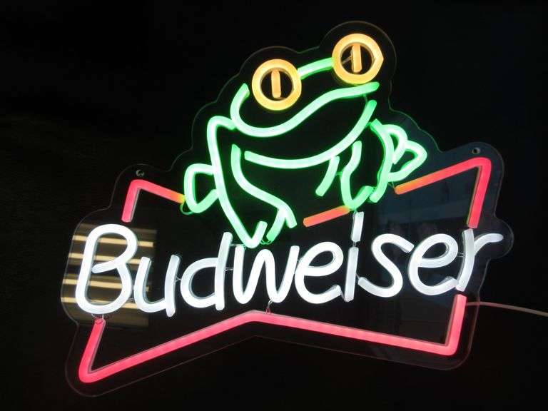 Budweiser / Frog Light Up Sign - Prime Time Auctions, Inc.