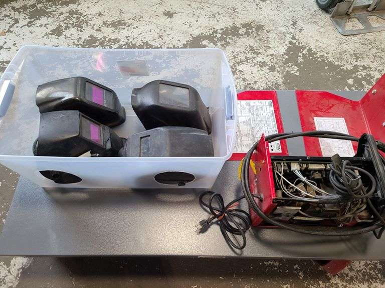 Lincoln Electric Weld-Pak 100 W/ 4 Helmets - Prime Time Auctions, Inc.