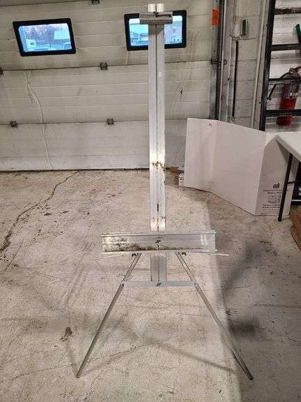 Aluminum Easel - Prime Time Auctions, Inc.