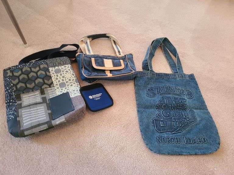 3)Purses, Coaster - Prime Time Auctions, Inc.