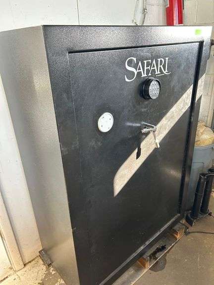 Safari Gun Safe - Prime Time Auctions, Inc.