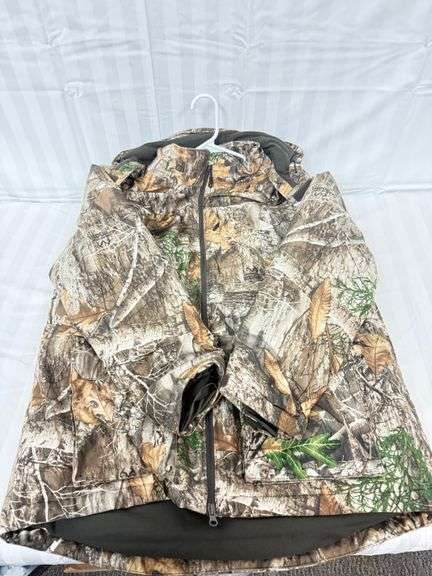 Realtree Camo Coat Size X-Large - Prime Time Auctions, Inc.