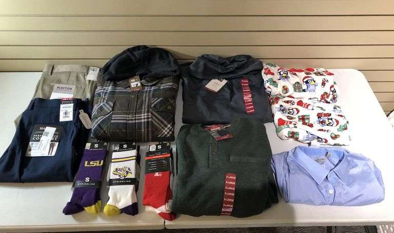 Men's X-Large Clothing - 11 Pieces - Prime Time Auctions, Inc.