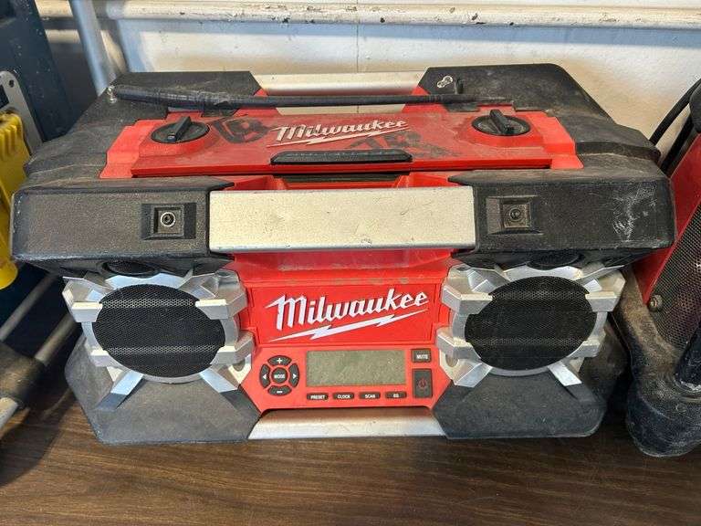 Milwaukee Shop Speaker - Prime Time Auctions, Inc.