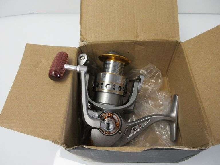 DC5000 Fishing Reel - Prime Time Auctions, Inc.