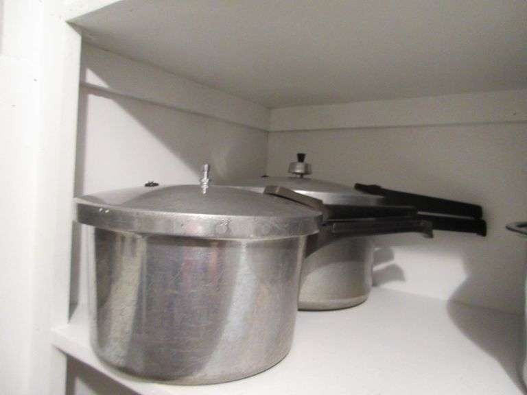 2) Pressure Cookers - Prime Time Auctions, Inc.