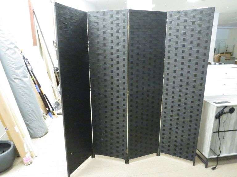 Folding Room Divider * - Prime Time Auctions, Inc.