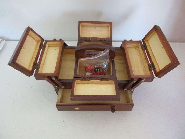 Singer Jewelry Box - Prime Time Auctions, Inc.
