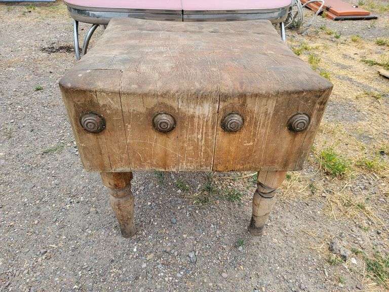 Butcher Table - Prime Time Auctions, Inc.