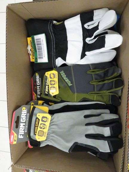 Box of Size Large Gloves - Prime Time Auctions, Inc.