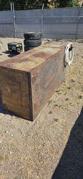 Rectangular Steel Fuel Tank - Prime Time Auctions, Inc.