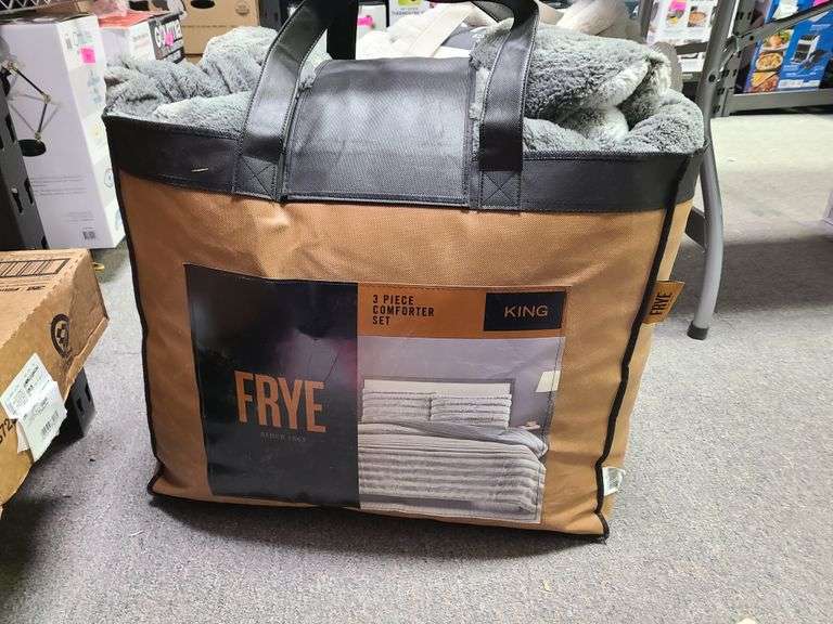 King Sized FRYE 3pc Comforter Set - Prime Time Auctions, Inc.