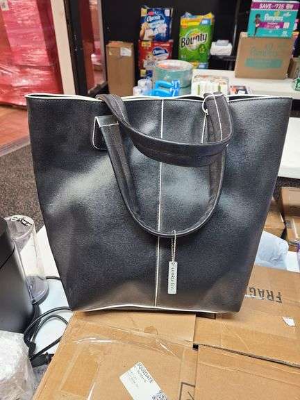 Cookie Lee Purse - Prime Time Auctions, Inc.