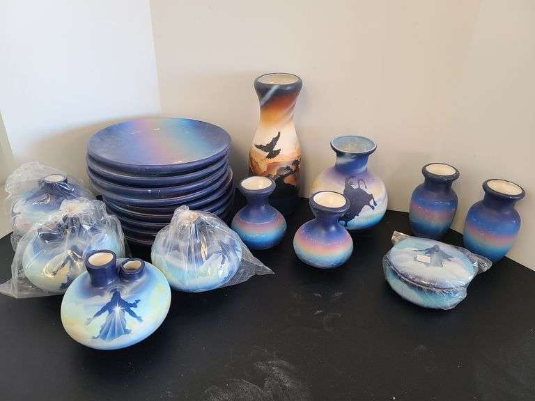 Native American Pottery - Prime Time Auctions, Inc.